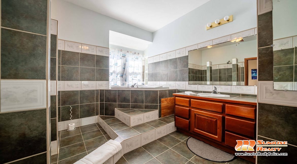 Two Bedroom Beachfront Condo At Bermuda Landing - New Listing ...